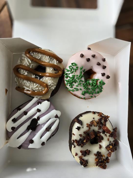 Cape Cod Day 3: Donuts,Popcorn and Pickles! – The DailyDyl